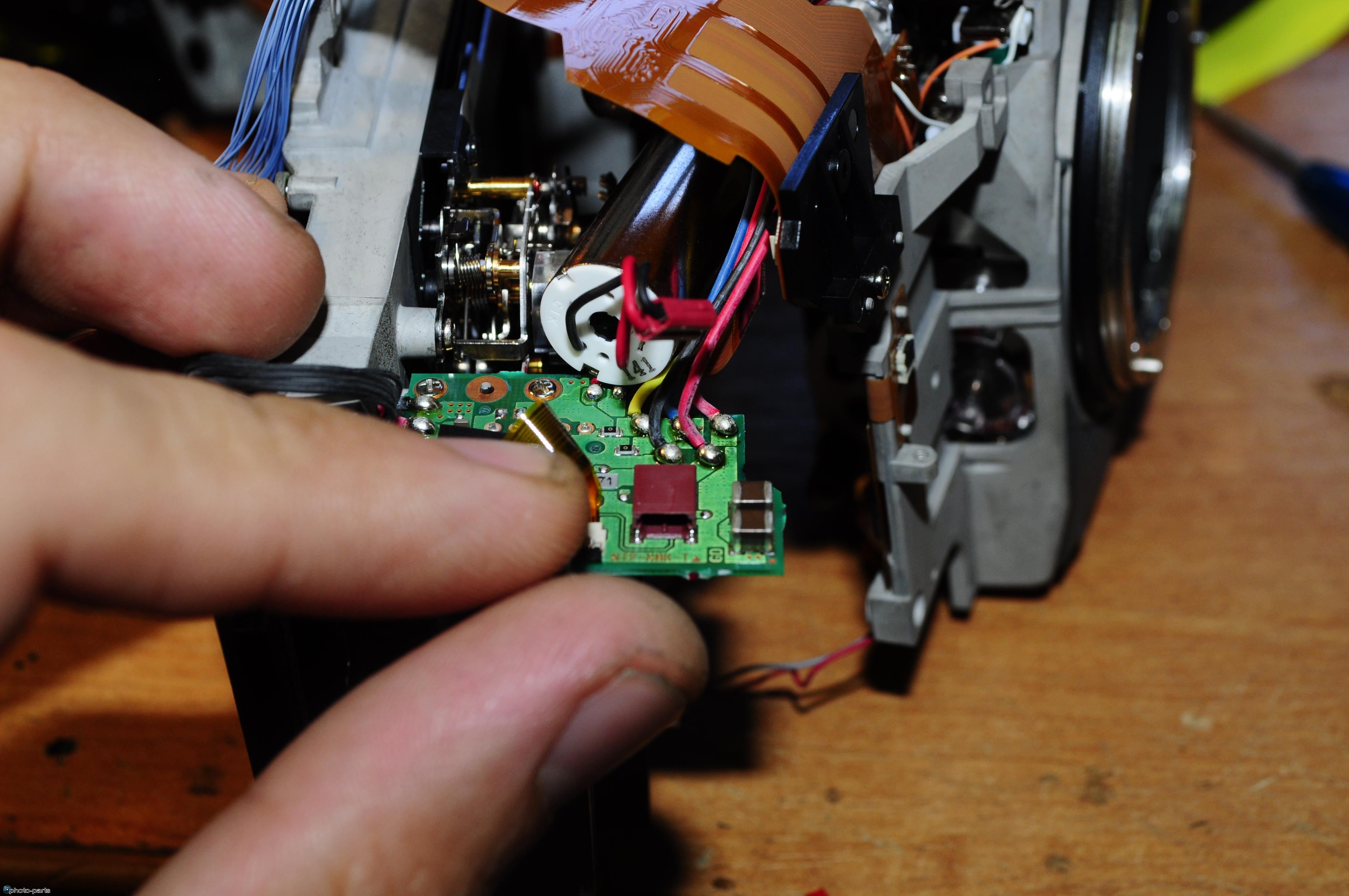 Photo-parts - the internal structure of digital cameras